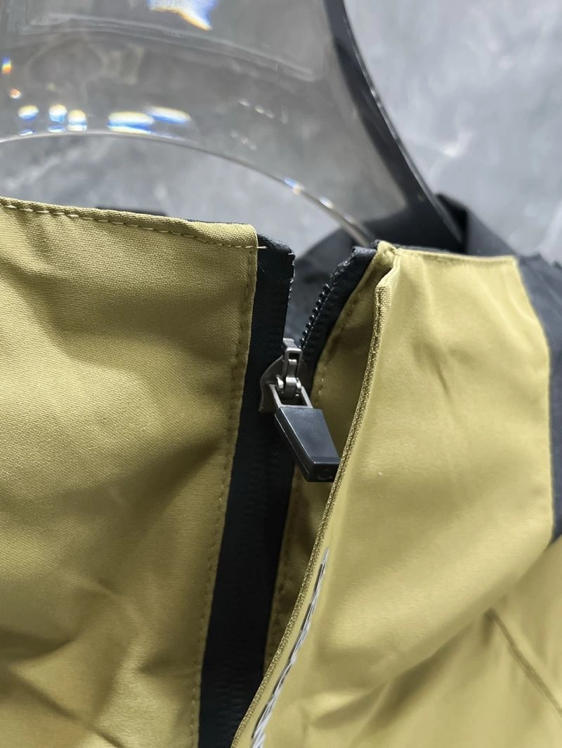Top match Descente Outwear