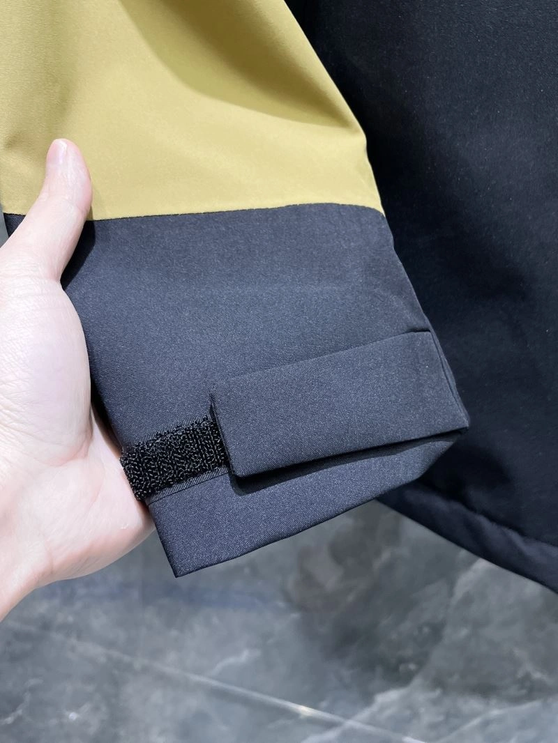 Top match Descente Outwear