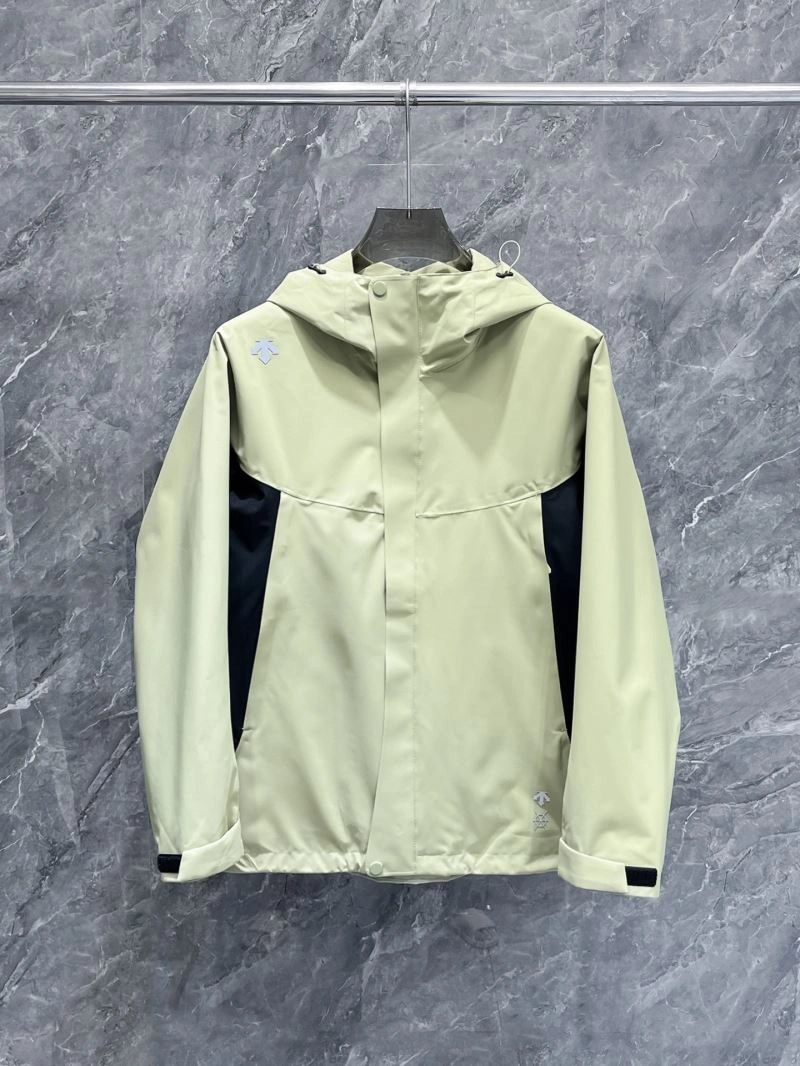 Descente Outwear