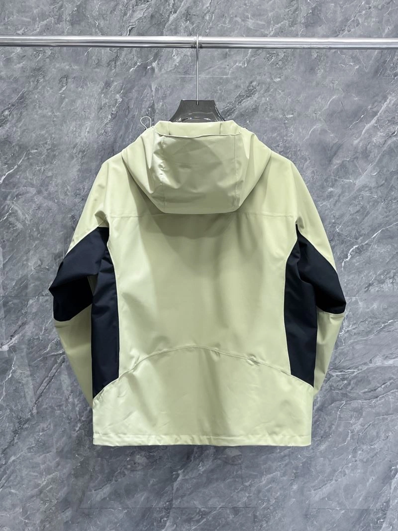 Affordable Descente Outwear