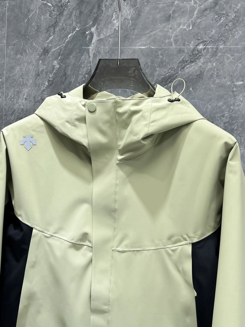 Affordable Descente Outwear