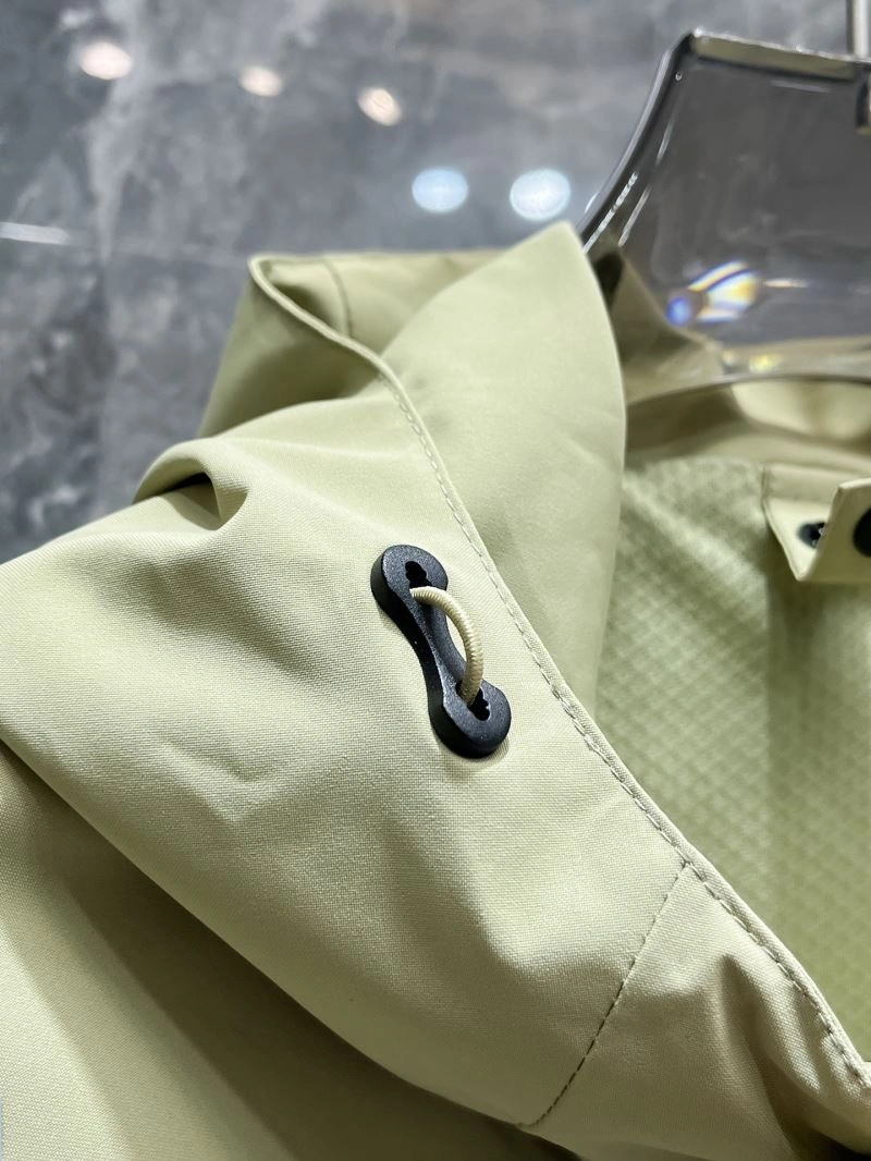 Affordable Descente Outwear