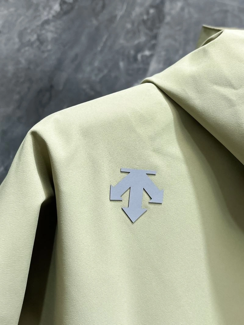 Affordable Descente Outwear