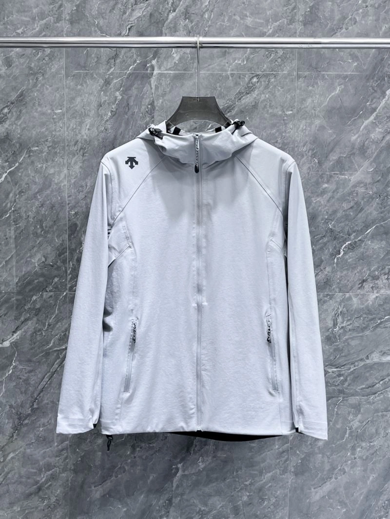 Descente Outwear