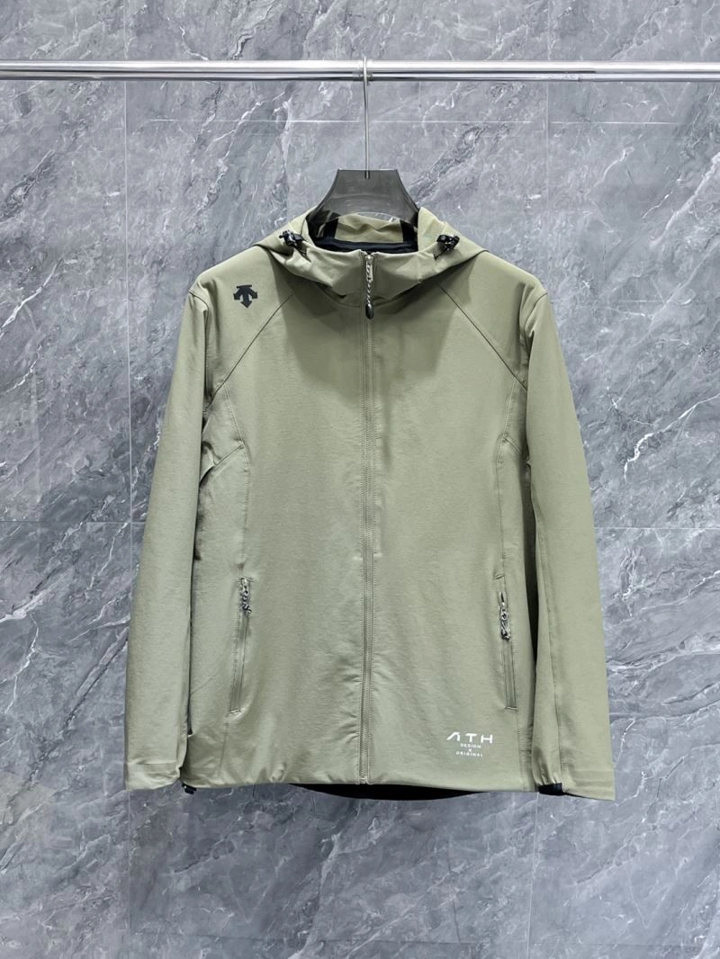 Descente Outwear