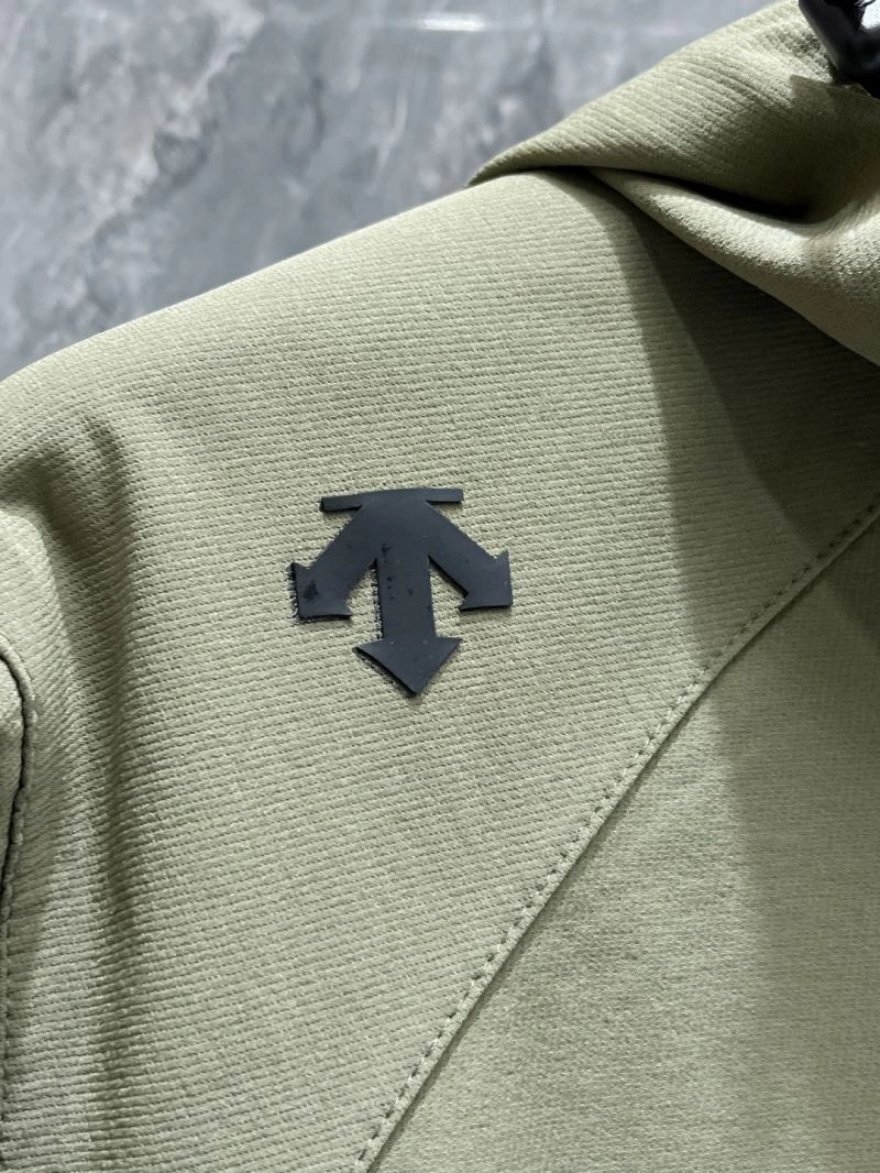 Brand-original Descente Outwear