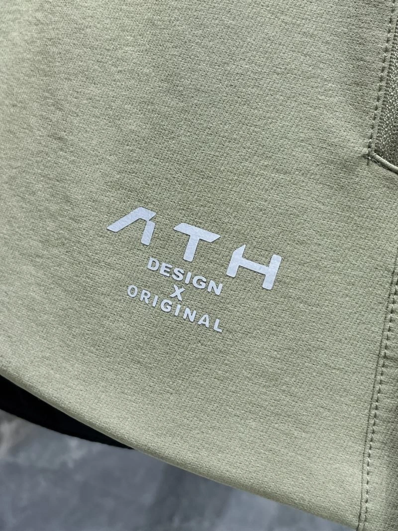 Brand-original Descente Outwear