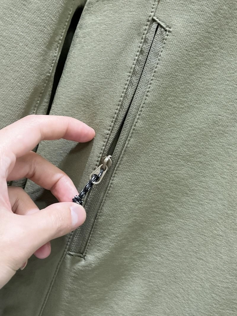 Brand-original Descente Outwear