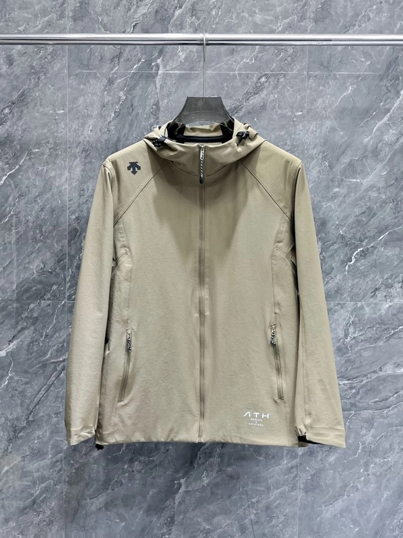 Descente Outwear