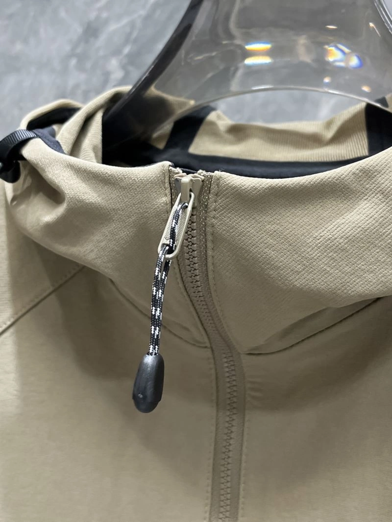 Factory-made Descente Outwear