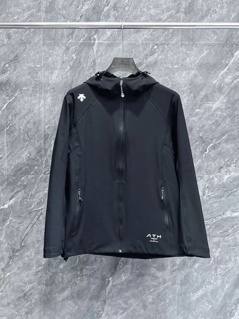 Descente Outwear