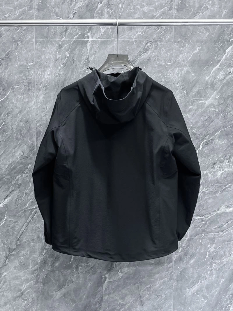 Brand-authenticated Descente Outwear