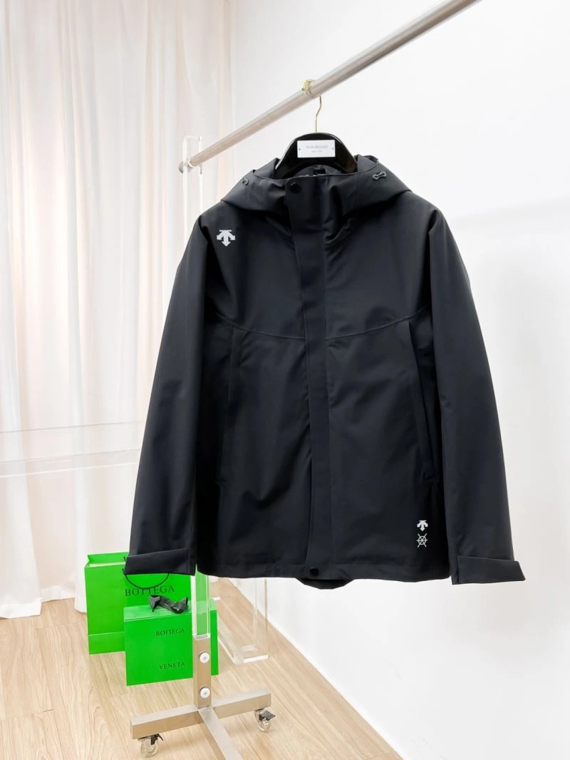 Descente Outwear