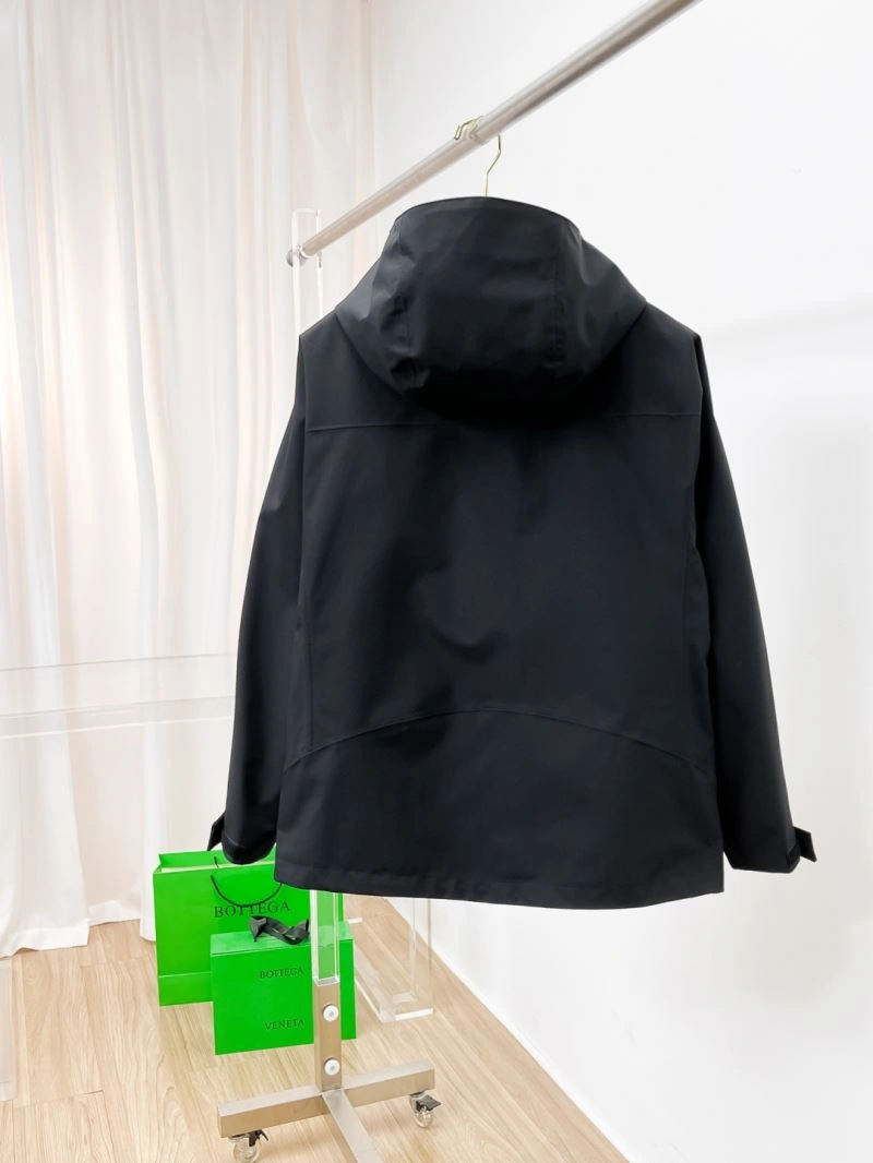 Brand-original Descente Outwear