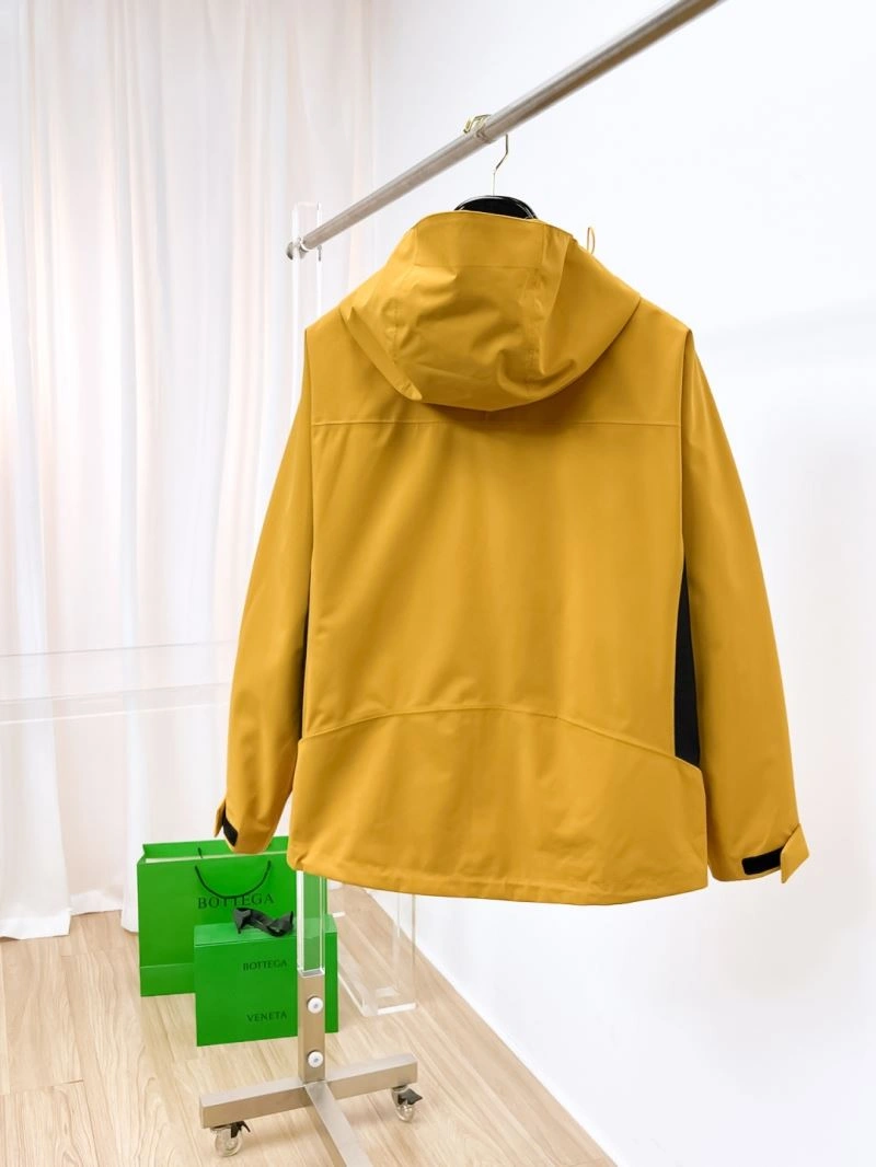 Legit Descente Outwear