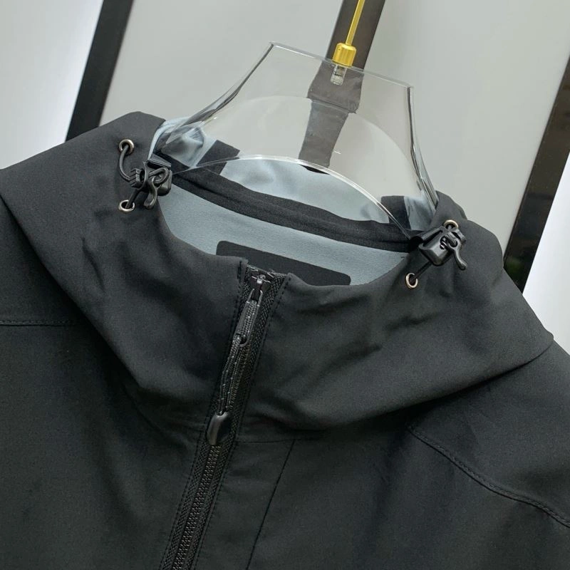 Legit Descente Outwear