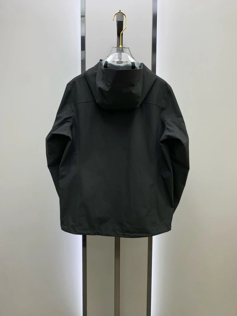 Legit Descente Outwear