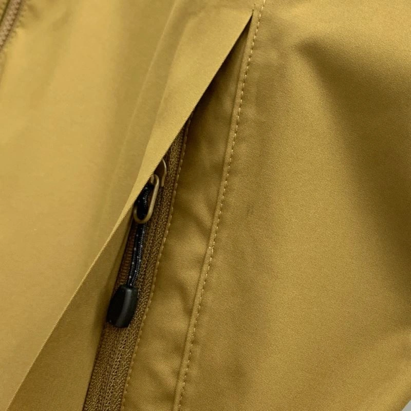 Bargain Descente Outwear