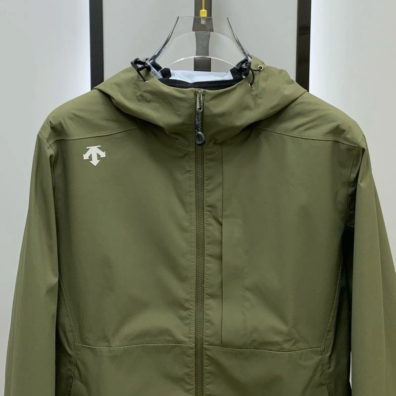 Genuine Descente Outwear