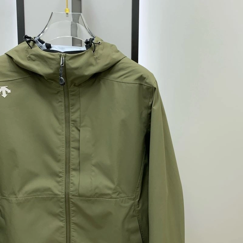 Genuine Descente Outwear