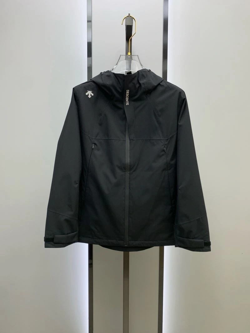 Discounted Descente Outwear