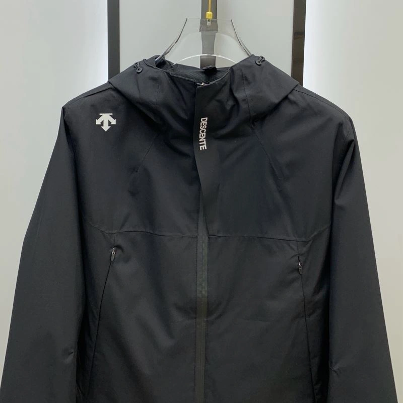 Discounted Descente Outwear
