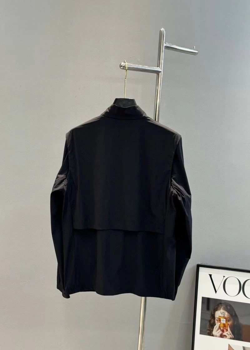 Affordable Descente Outwear