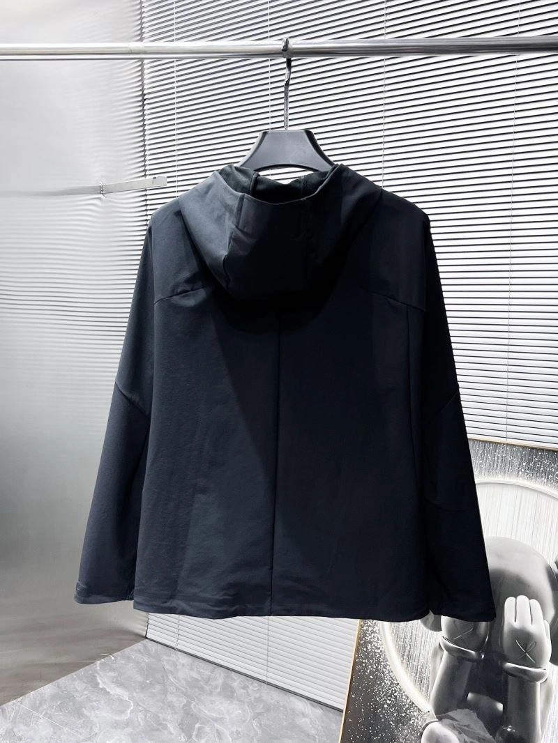 Bargain Descente Outwear