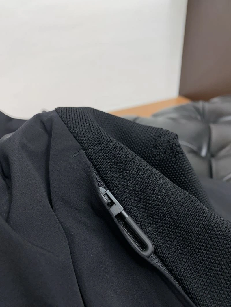 Factory-made Descente Outwear