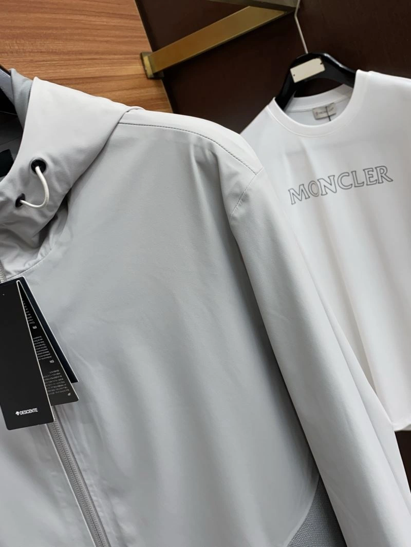 Legit Descente Outwear