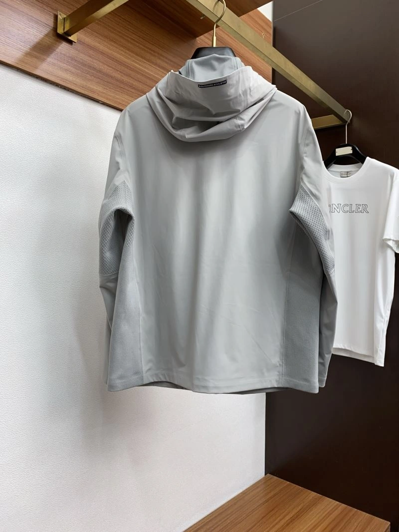 Legit Descente Outwear