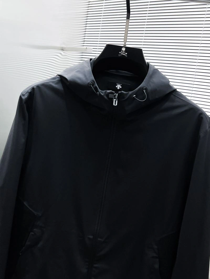 Legit Descente Outwear