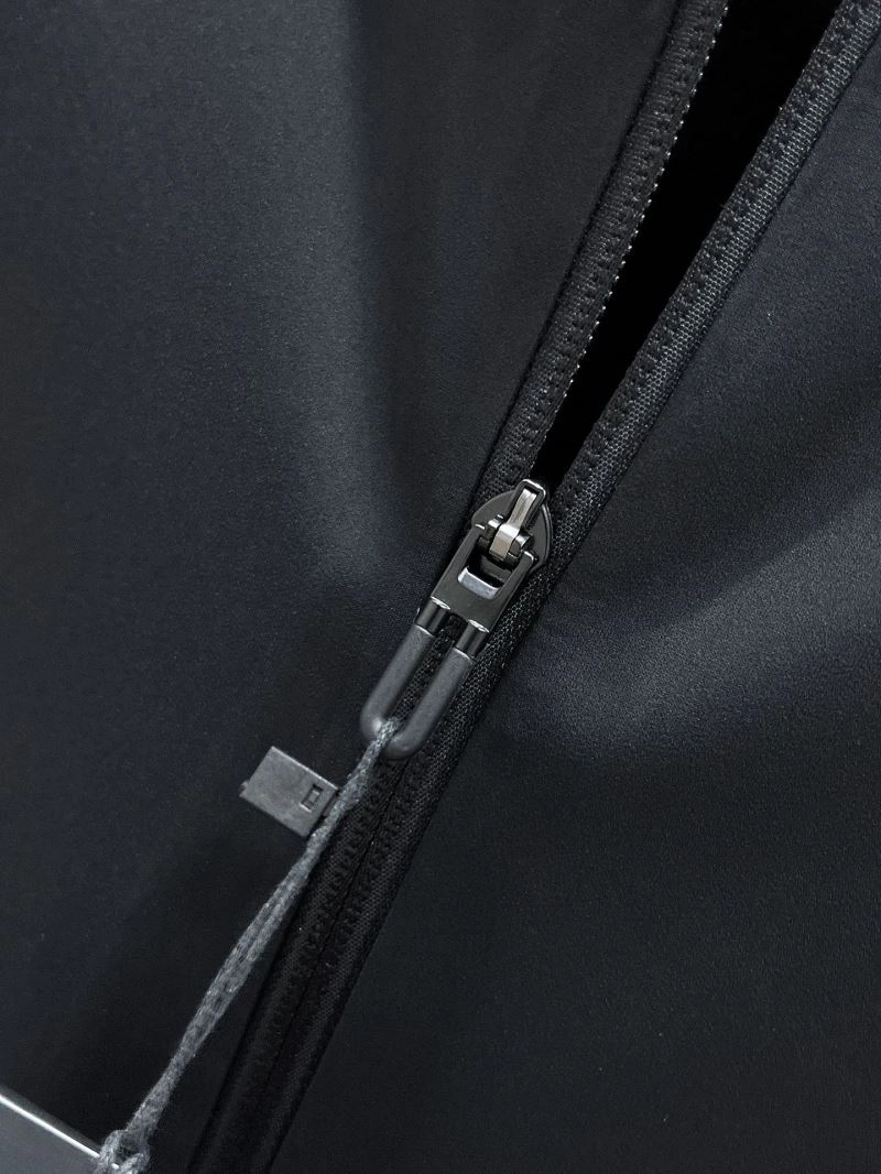 Legit Descente Outwear