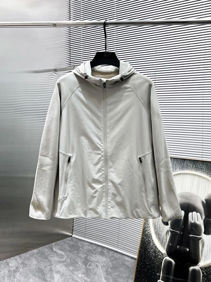 Descente Outwear