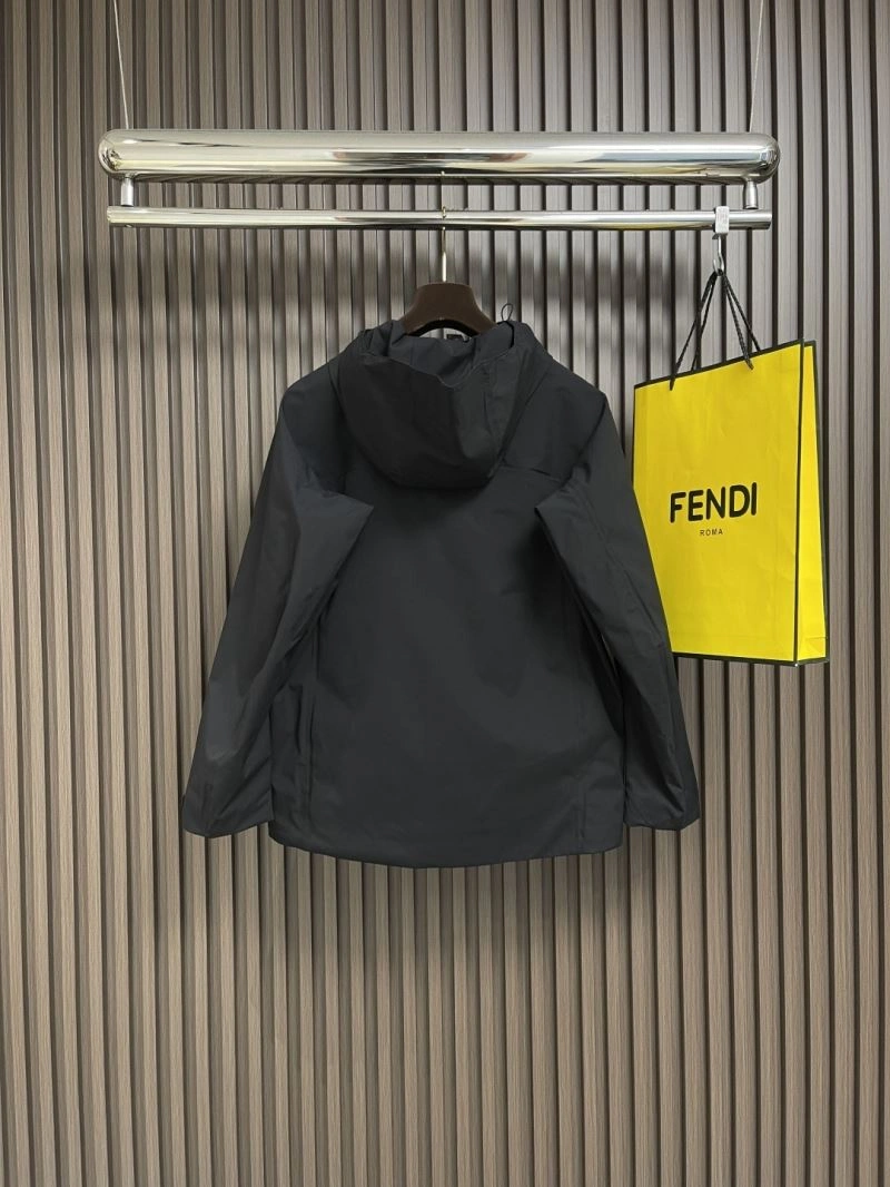Authentic Descente Outwear