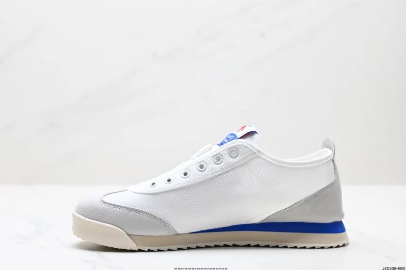 Reasonably priced Descente Shoes