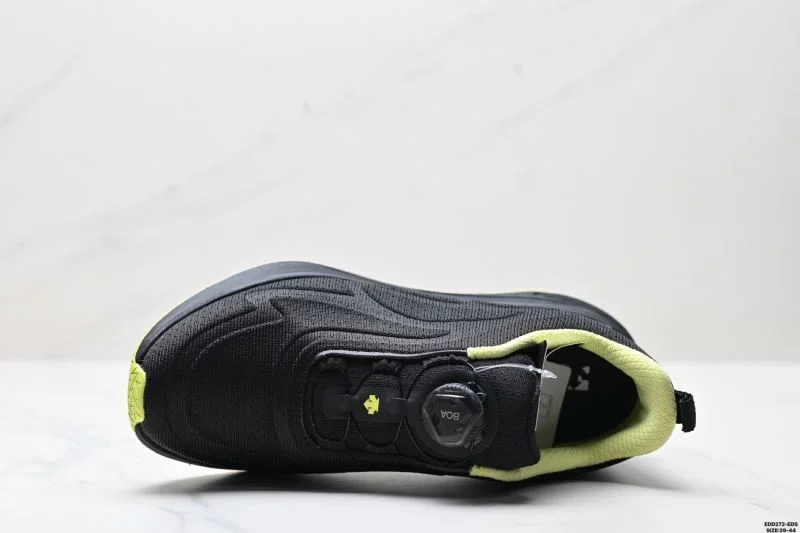 Inexpensive Descente Shoes