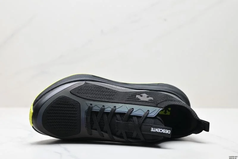 Inexpensive Descente Shoes