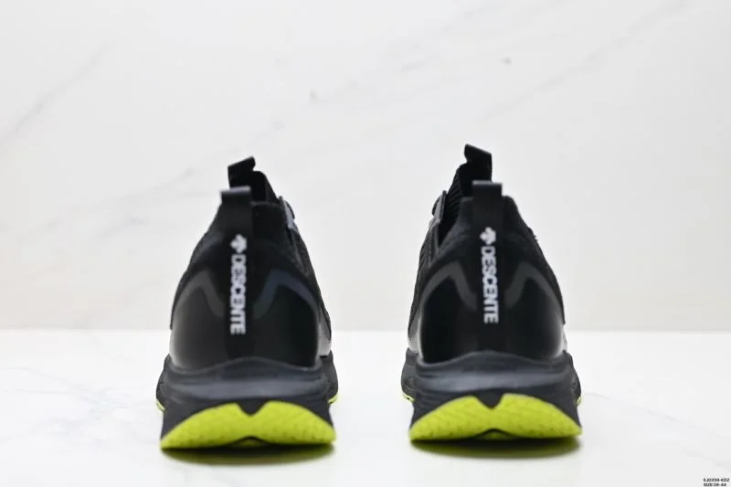Inexpensive Descente Shoes