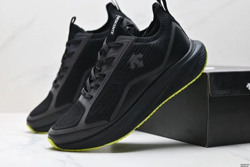 Inexpensive Descente Shoes