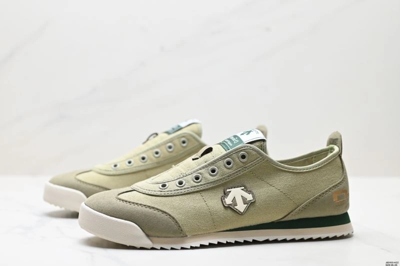 1:1 copy Descente Shoes