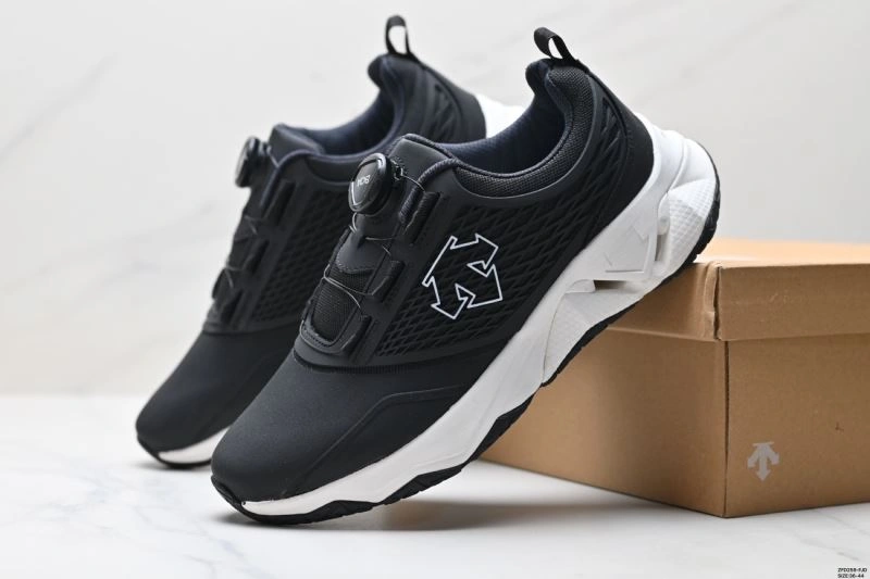 Cut-rate Descente Shoes