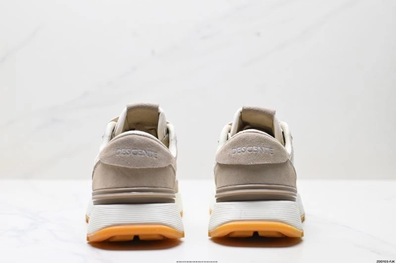 High fidelity Descente Shoes