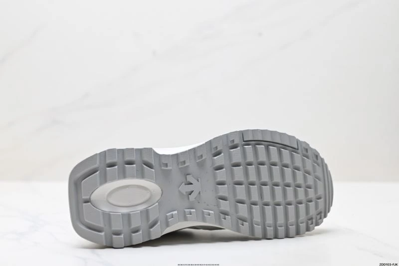Bargain Descente Shoes