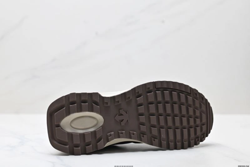 Economical Descente Shoes