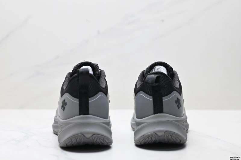 Top mirror Descente Shoes