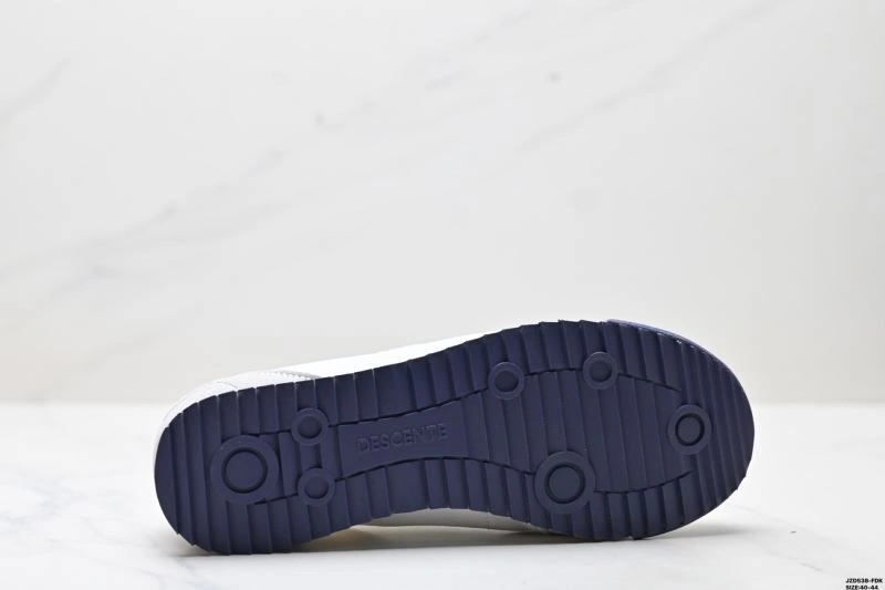 Top match Descente Shoes