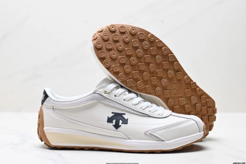 1:1 copy Descente Shoes