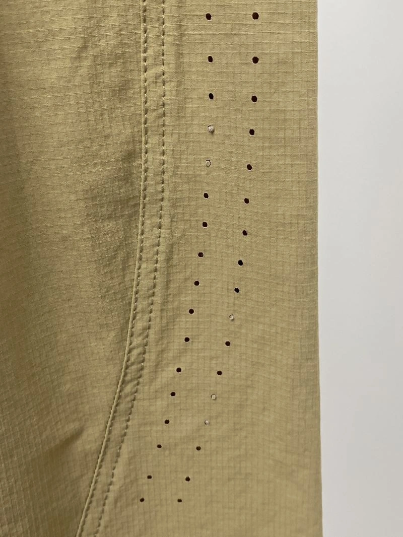 Factory-made Descente Short Pants