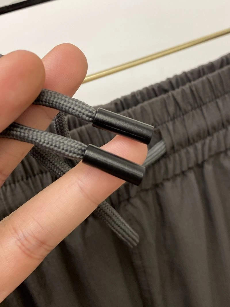Indistinguishable Descente Short Pants